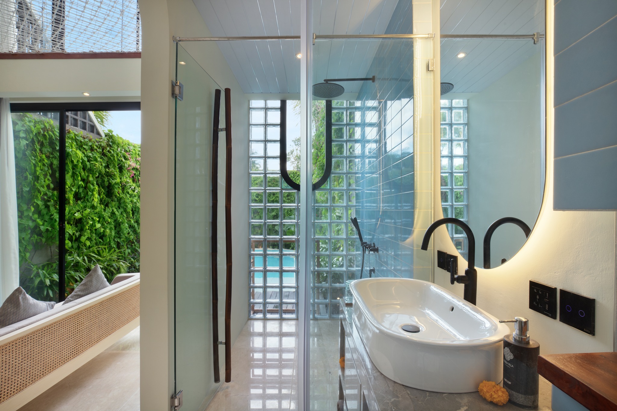 Family Friendly Temples In Seminyak - Bali Seminyak | Daily Bali News