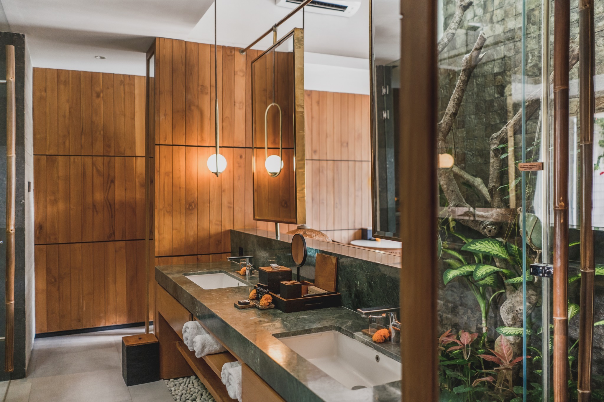 Canggu Budget Travel Itinerary For A Week - Bali Seminyak | Daily Bali News